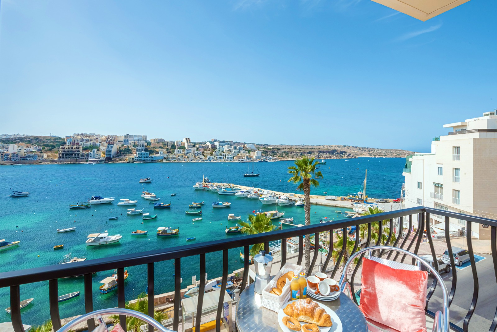 The sun is shining in Malta, the weather is sweet :) - Getaways